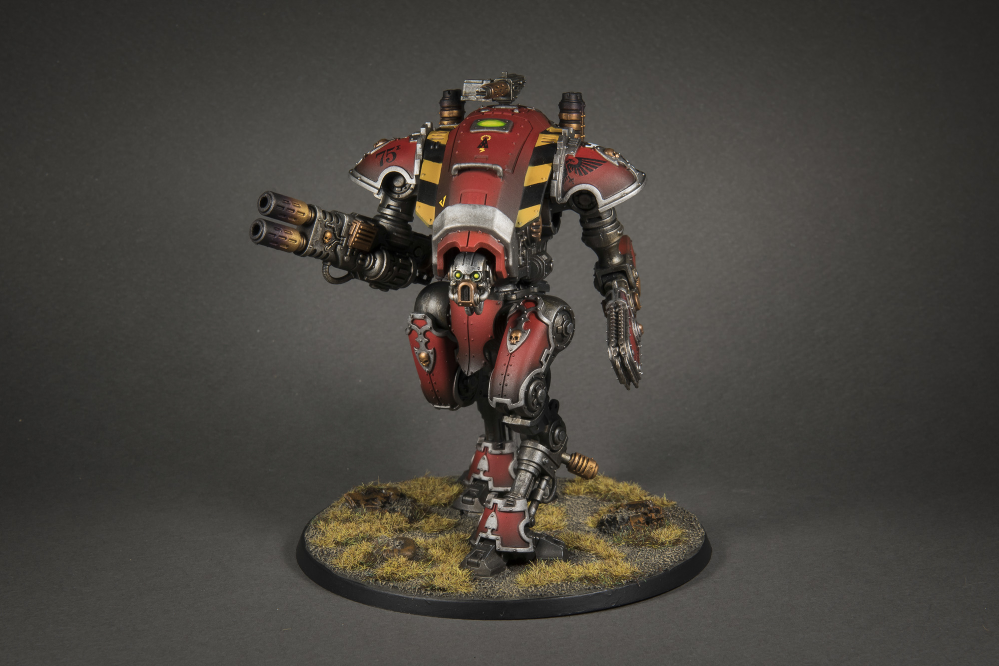 CoolMiniOrNot - WH40k Armiger Warglaive House Raven by Green_Brush
