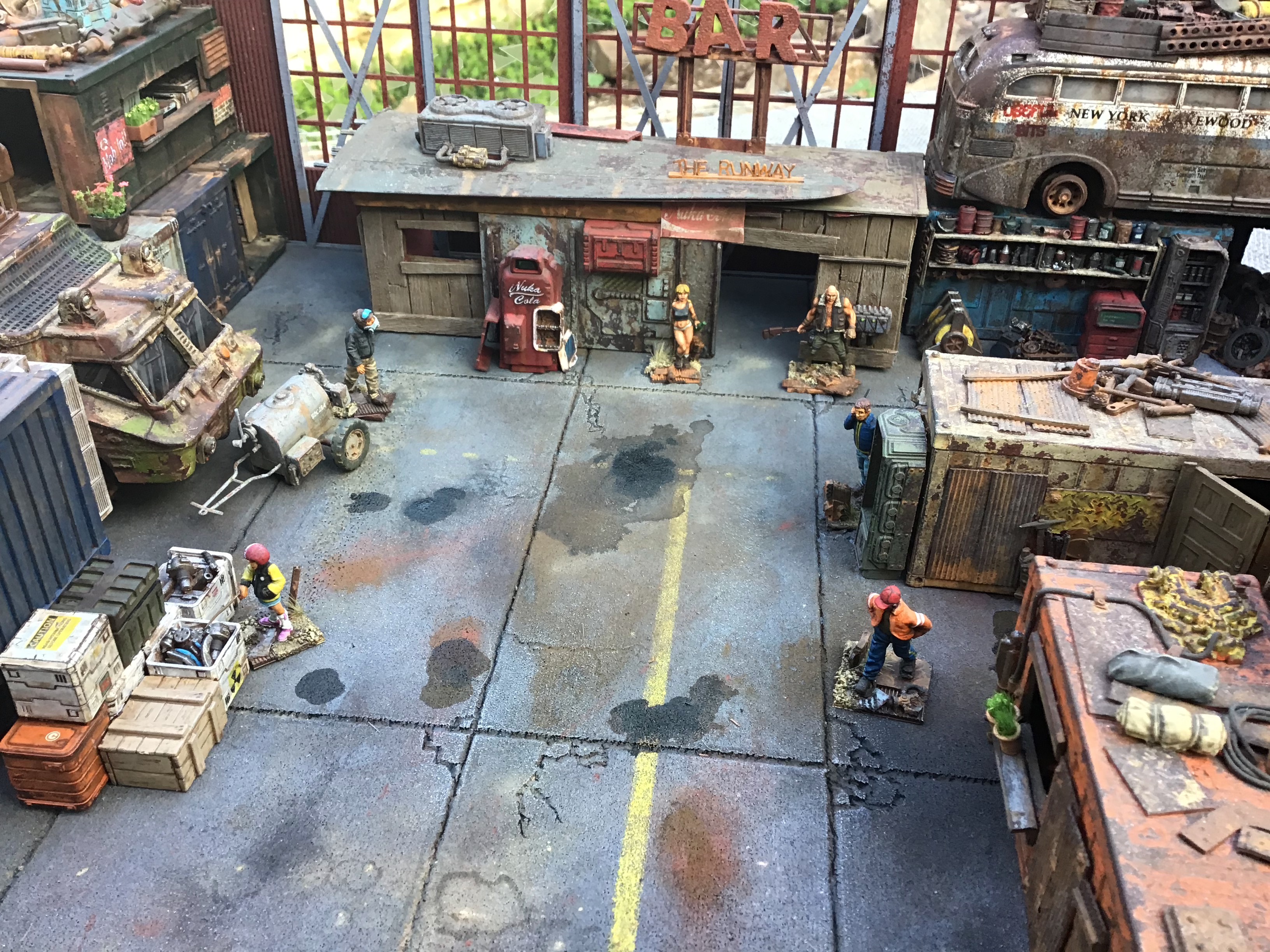 CoolMiniOrNot - Junktown Hangar in Settlement Mode II by Clanmac