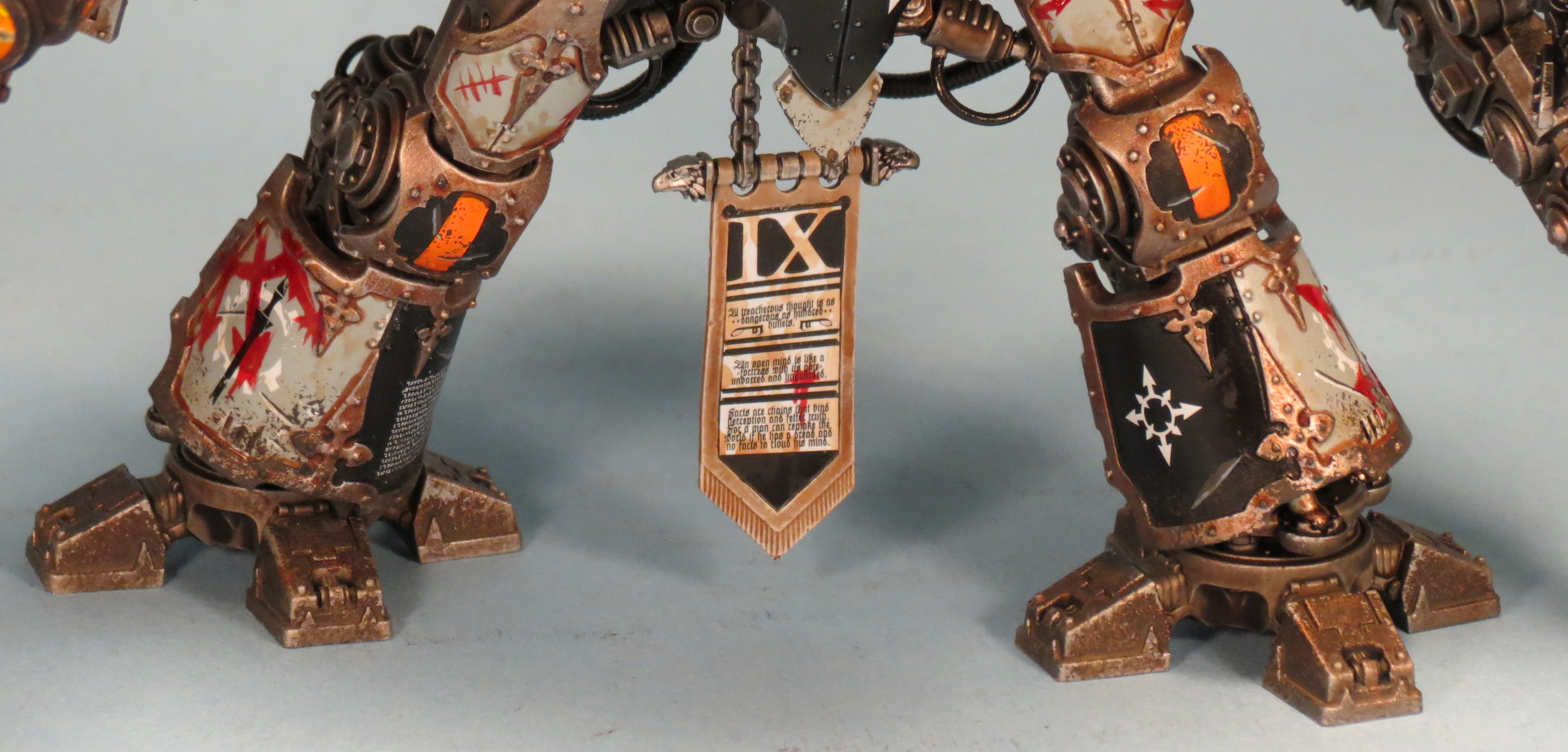 CoolMiniOrNot - Renegade Knight Leg Weathering by Veritas
