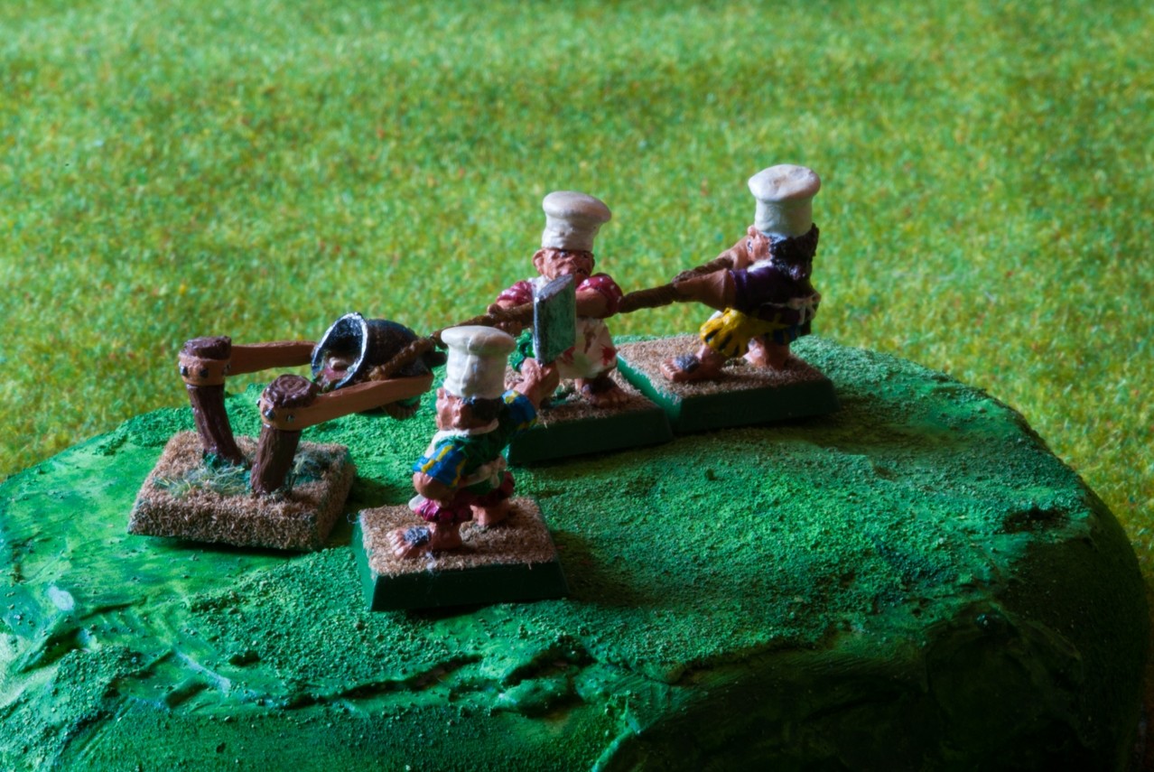 CoolMiniOrNot Hot Pot Halfling Catapult By David Kolacinski CoolMiniOrNot Hot Pot Halfling Catapult By David Kolacinski