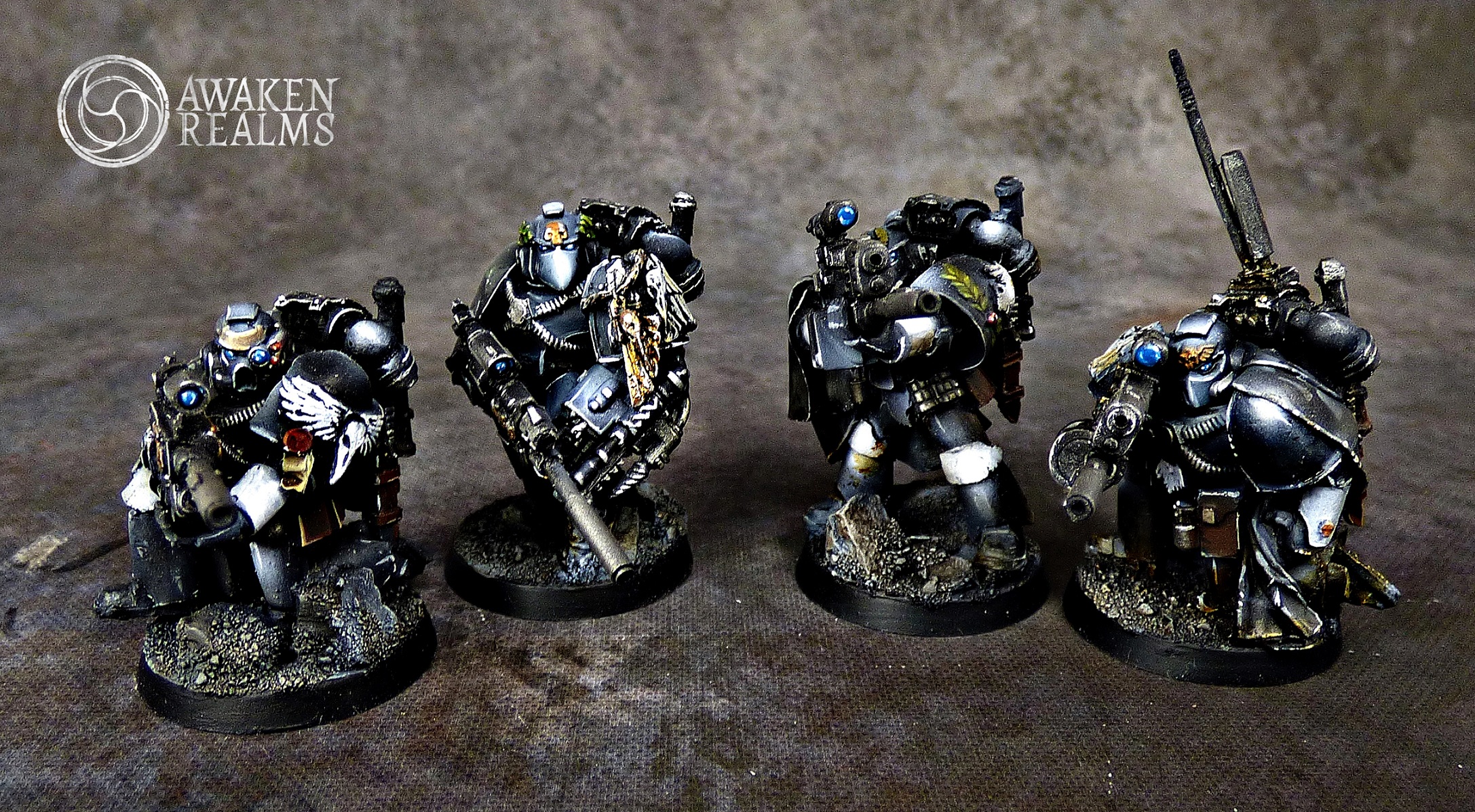 CoolMiniOrNot - Space Marines Raven Guard Command Squad by Awaken Realms